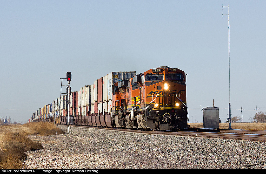 BNSF 7839 East